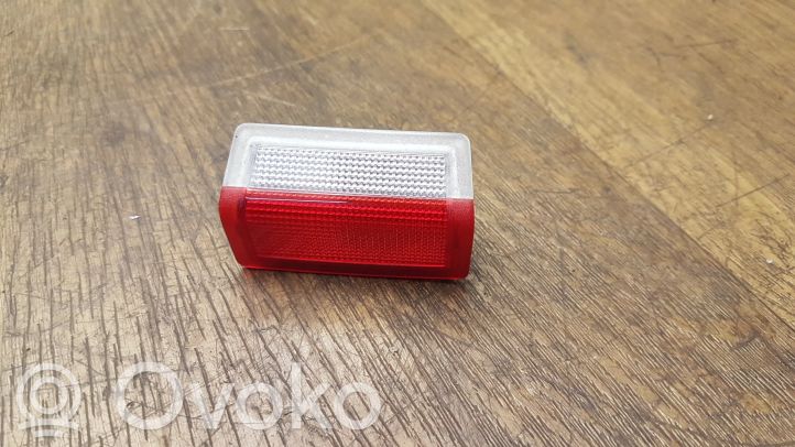 A0028201901 Mercedes-Benz GLC X253 C253 Éclairage intérieur porte ...