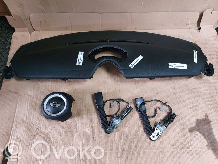 Mini One - Cooper R56 Dashboard, 366.81 € | RRR