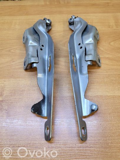 31250185 Volvo XC70 Engine bonnet/hood hinges, 50.00 € | RRR