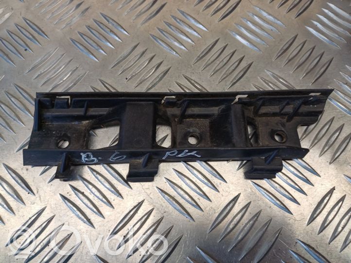 3C0807183 Volkswagen PASSAT B6 Front bumper mounting bracket, 8.00 € | RRR