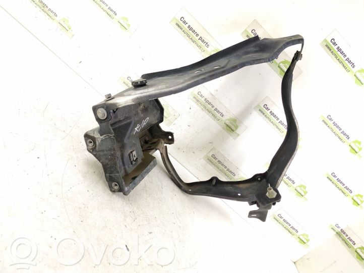 2186200500 Mercedes-Benz CLS C218 X218 Radiator support slam panel, 68. ...