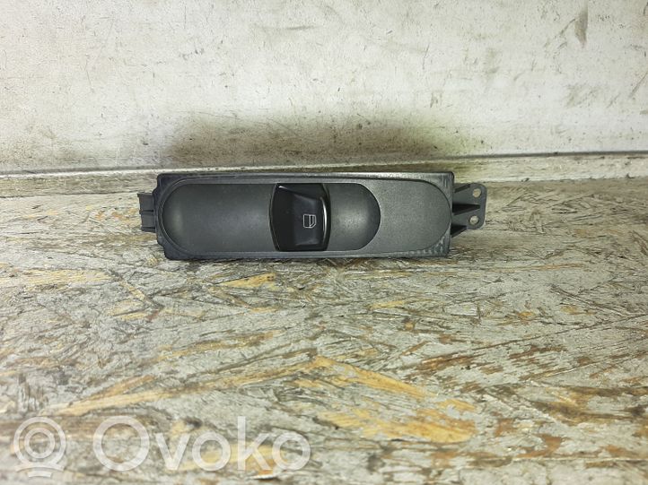 A9065450913 Mercedes-Benz Sprinter W906 Interrupteur commade lève-vitre ...