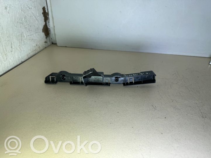622224EA0A Nissan Qashqai Front bumper mounting bracket, 10.00 € | RRR
