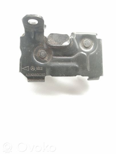 A2048800260 Mercedes-Benz C W203 Serrure de capot, 15.00 € | OVOKO