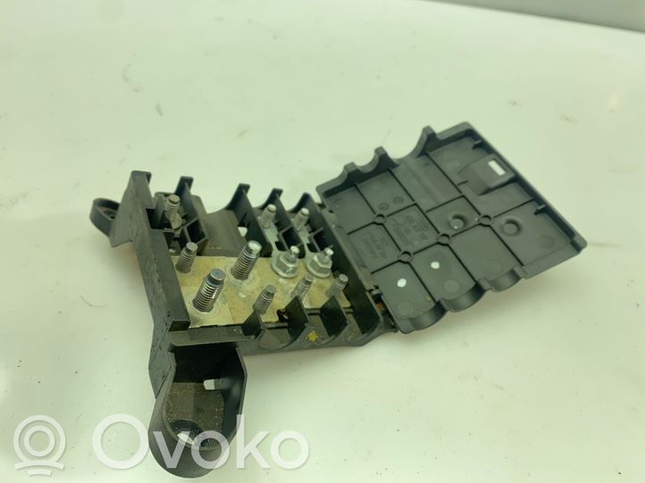 4G0937517 Audi A6 C7 Boîte à fusibles, 4.70 € | OVOKO