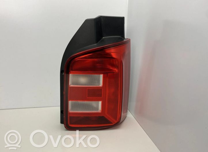 2SK012338-02 Volkswagen Transporter - Caravelle T6 Rear/tail lights ...