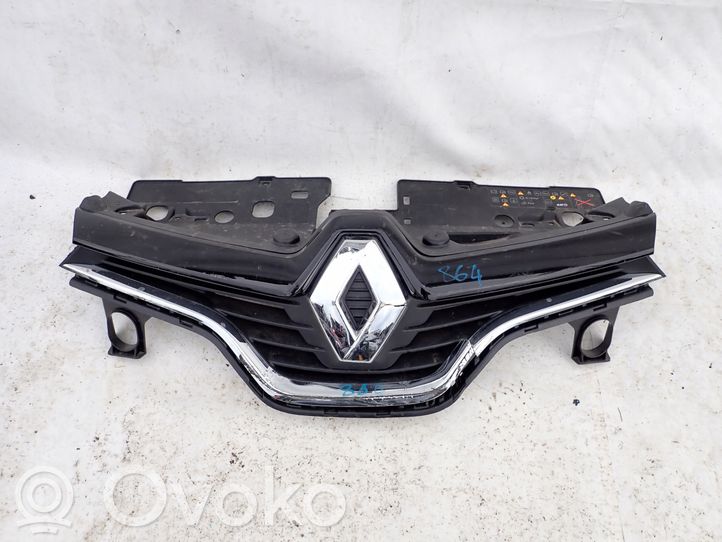Renault Captur Front bumper upper radiator grill, 131.00 € | RRR