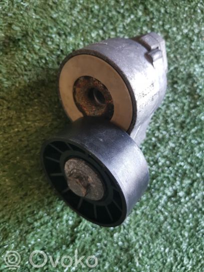504086751 Iveco Daily 6th gen Generator/alternator belt tensioner, 10. ...