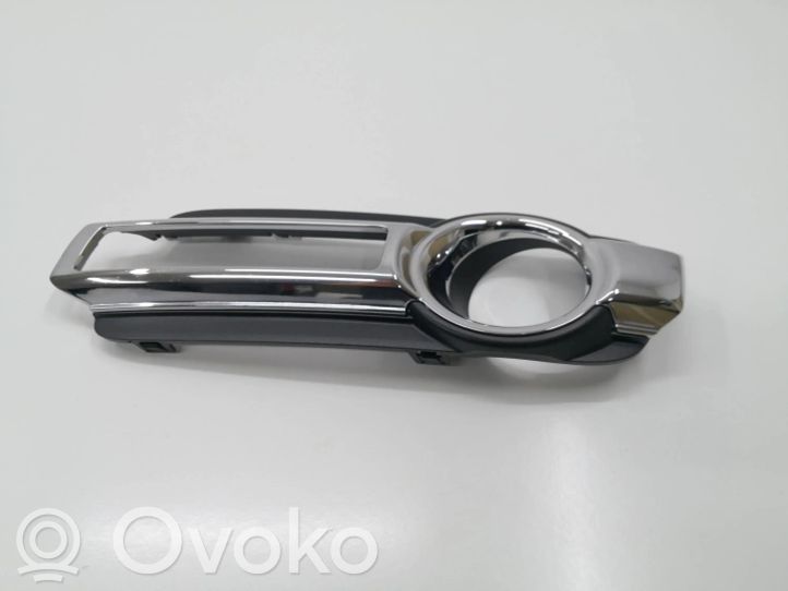 6400G121 Mitsubishi Pajero Grille inférieure de pare-chocs avant, 39.12 ...