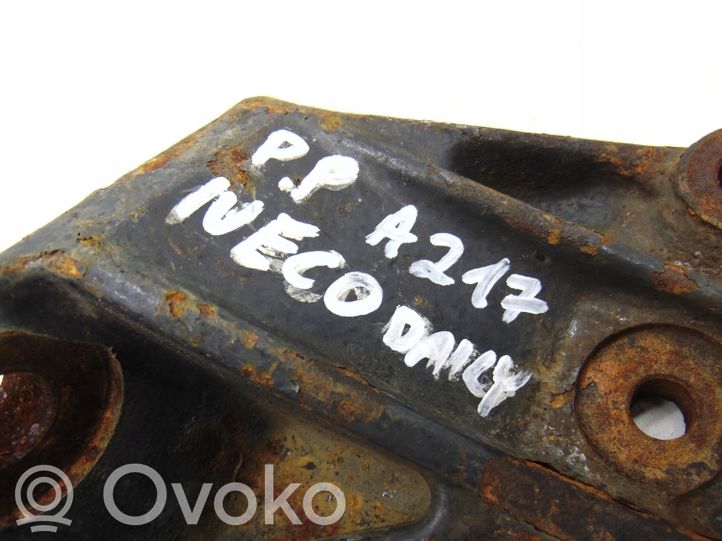 5801260396 Iveco Daily 5th gen Support, crochet roue de secours, 10.04 ...