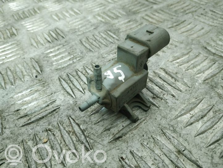 079906283B Porsche Panamera (970) Turbo solenoid valve, 10.00 € | RRR