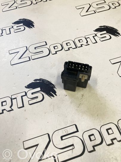 2246919 BMW 5 E39 Glow plug pre-heat relay, 15.00 € | RRR