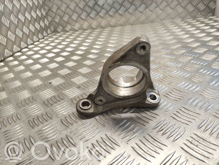 Nissan Pulsar Driveshaft support bearing bracket, 20.00 € | RRR