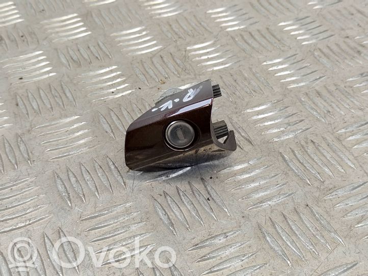A2047661325 Mercedes-Benz CLA C117 X117 W117 Front door lock (next to ...