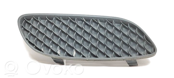 A1768853622 Mercedes-Benz A W176 Grille inférieure de pare-chocs avant ...