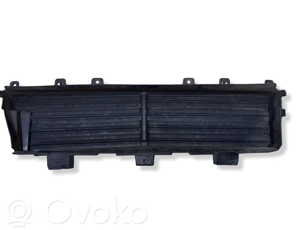 9808216080 Peugeot 508 Intercooler air guide/duct channel, €190.00 | RRR