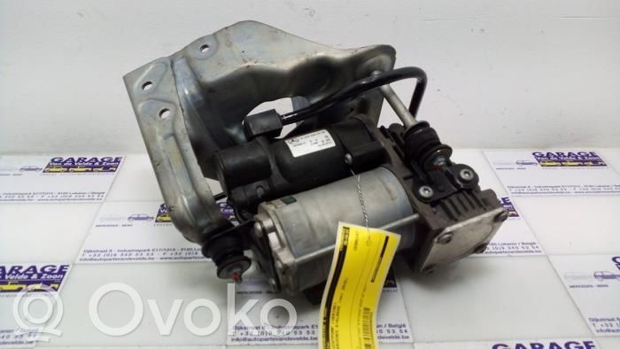 A0993200104 Mercedes-Benz S W222 Compresseur / pompe à suspension ...