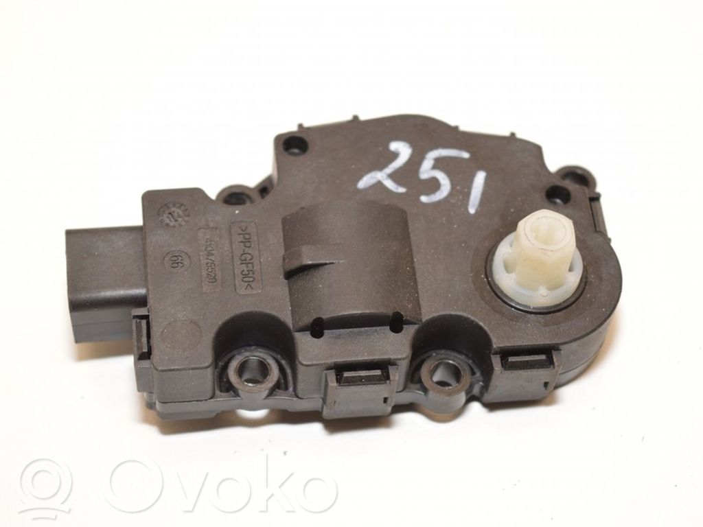 99162442500 Porsche Macan (95B) Ilmastointilaitteen läpän käyttölaite ...