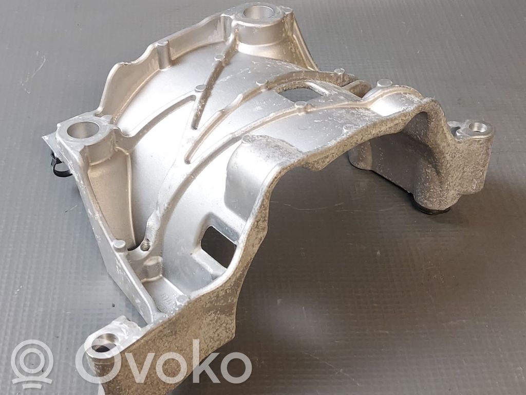31480101 Volvo S90, V90 Generator/alternator bracket, €23.29 | RRR