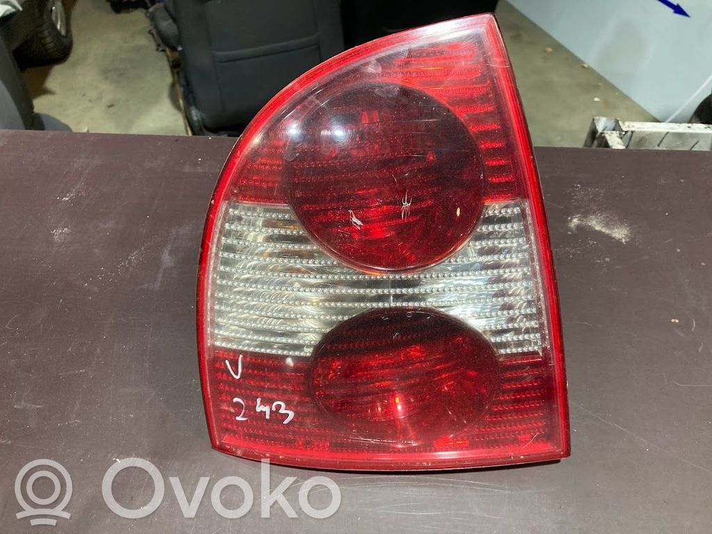 3B5945095AE Volkswagen PASSAT B5.5 Rear/tail lights, €30.46 | RRR