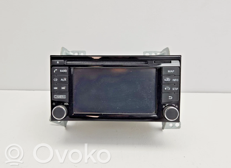 25915BV80A Nissan Juke I F15 Radio/CD/DVD/GPS head unit, €179.00 | RRR