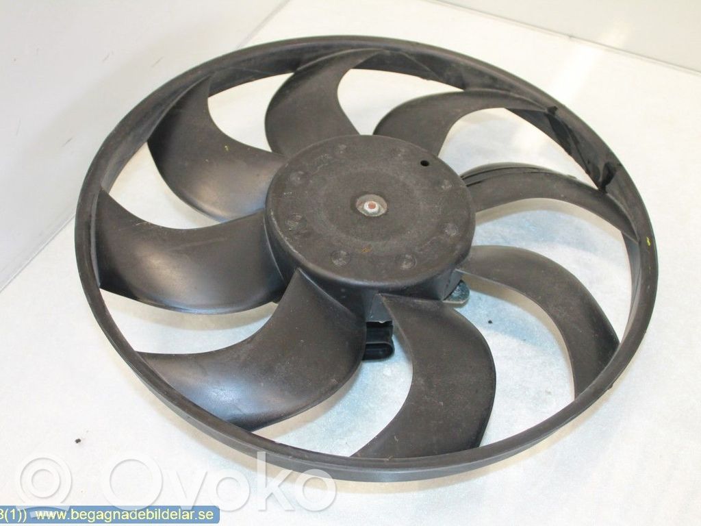 5YY0429 Renault Master III Electric radiator cooling fan, €216.24 | RRR