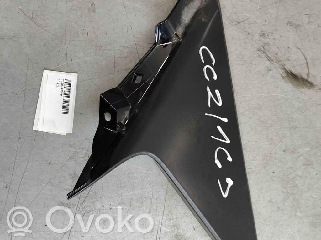 768070D010 Toyota Yaris Cross Becquet de coffre, 28,94 € | OVOKO