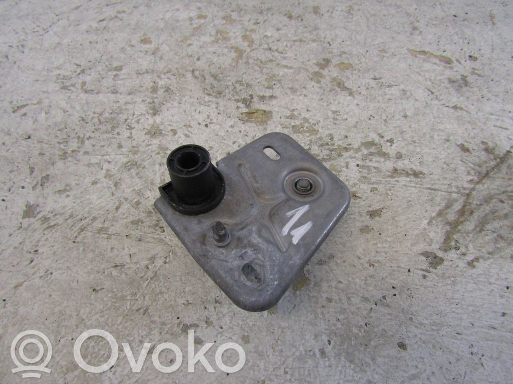 5E3823185A Skoda Octavia Mk4 Engine bonnet/hood lock/latch loop/hook, €25.00 | RRR