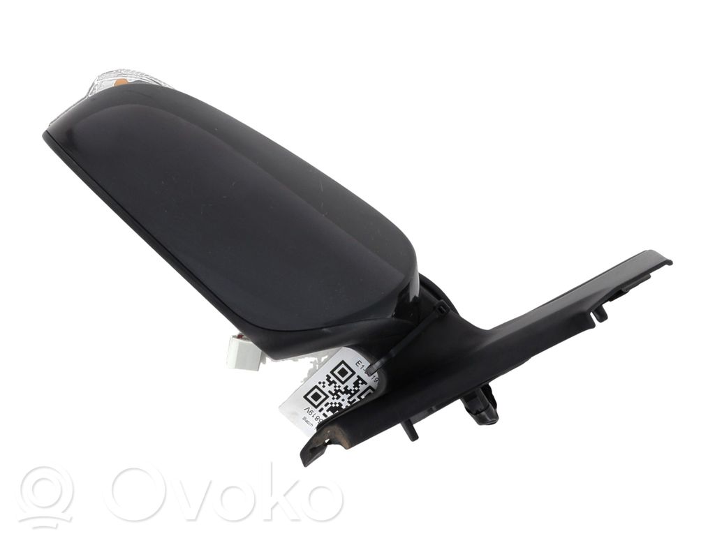 879400D580 Toyota Yaris Manual wing mirror, €130.00 | RRR
