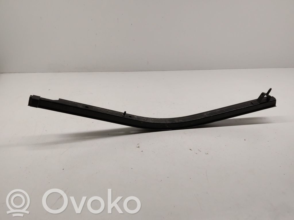 497758 Renault Kangoo II Sliding door bottom rail, €30.00 | RRR