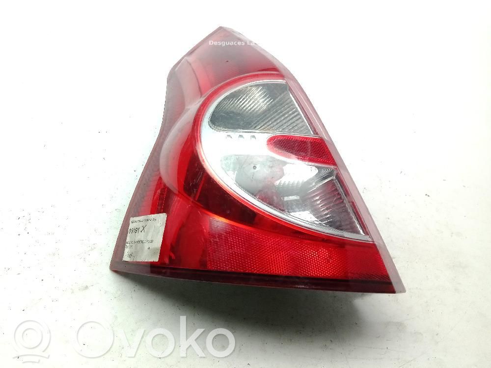 8200734825 Dacia Sandero Feux arrière / postérieurs, 34,50 € | OVOKO