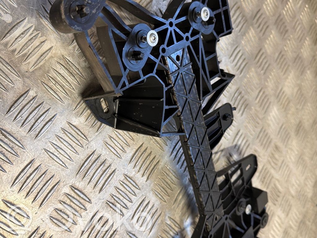 8717267 BMW iX Sound amplifier holder/bracket, €20.00 | RRR