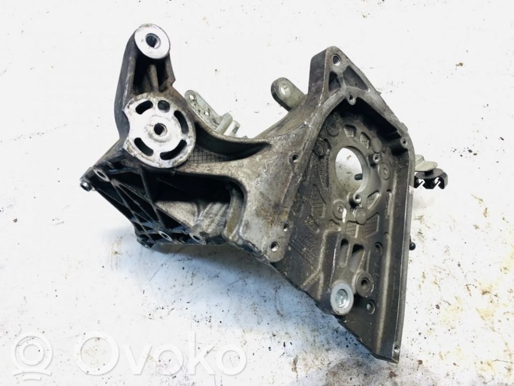 55196906 Opel Vectra C Other engine bay part, €3.50 | RRR
