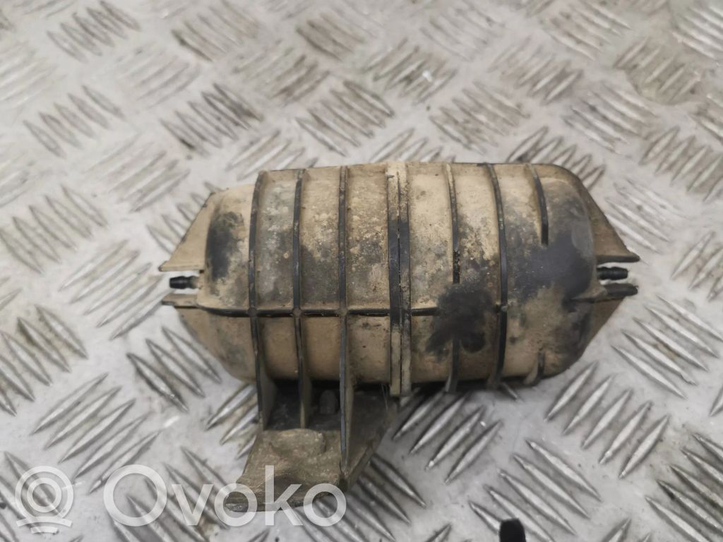 11652247620 BMW 5 E39 Réservoir d'air sous vide, 9,99 € | OVOKO