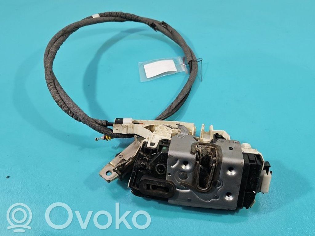 A9067304335 Volkswagen Crafter Sliding door lock, €79.00 | RRR