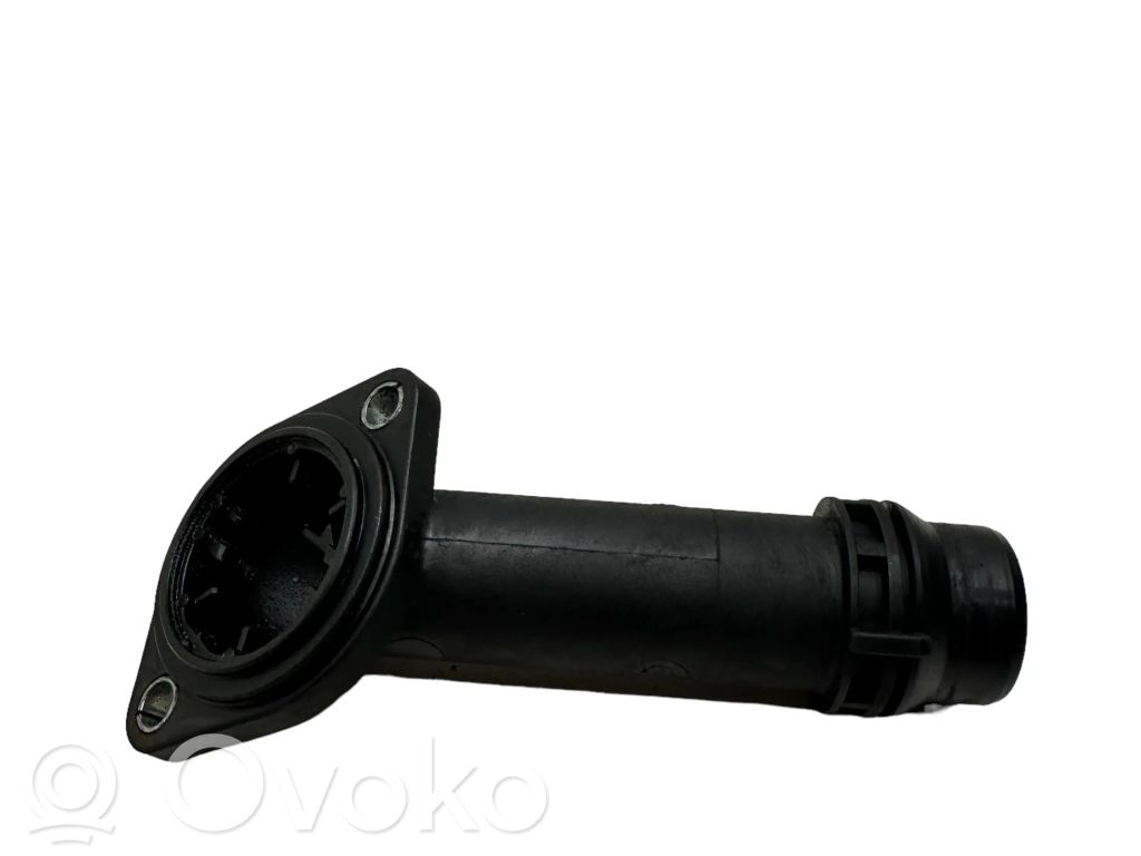 03G121121C Audi A4 S4 B6 8E 8H Moottorin vesijäähdytyksen putki/letku ...