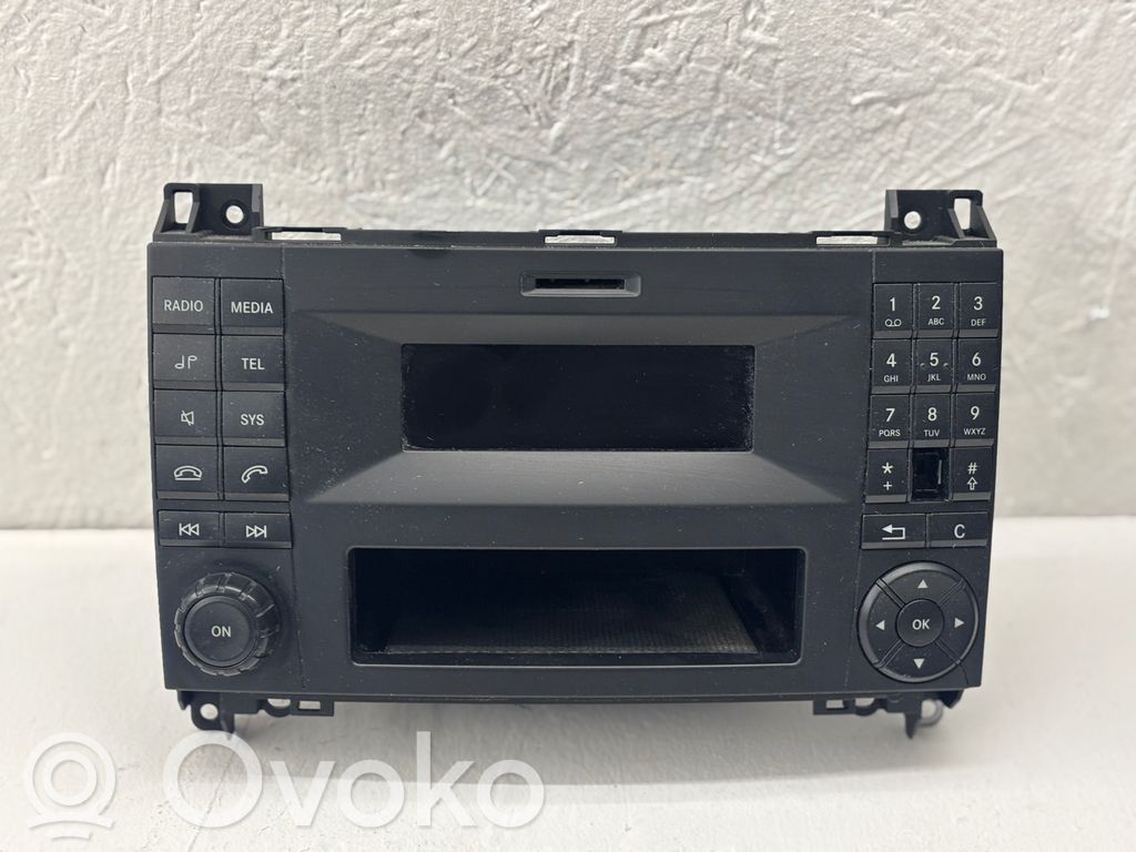 Mercedes-Benz Vito Viano W447 Radio/CD/DVD/GPS head unit