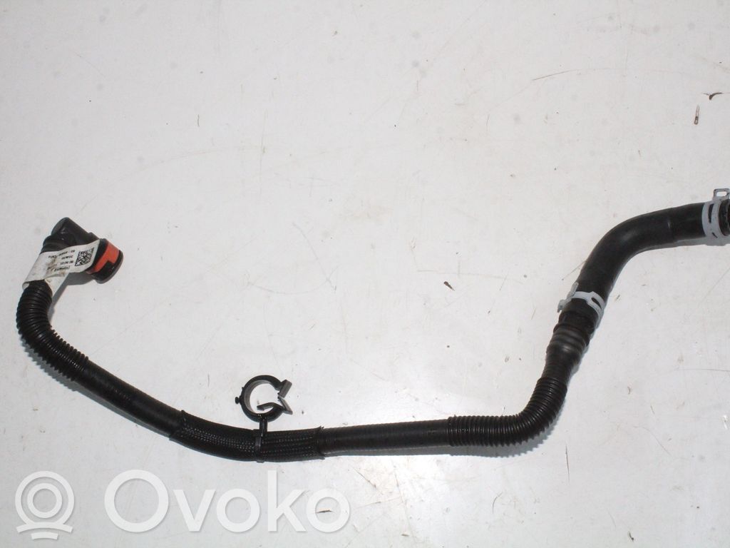 PJ93-8D059-CB Ford Mustang Mach-E Engine coolant pipe/hose, €35.06 | RRR