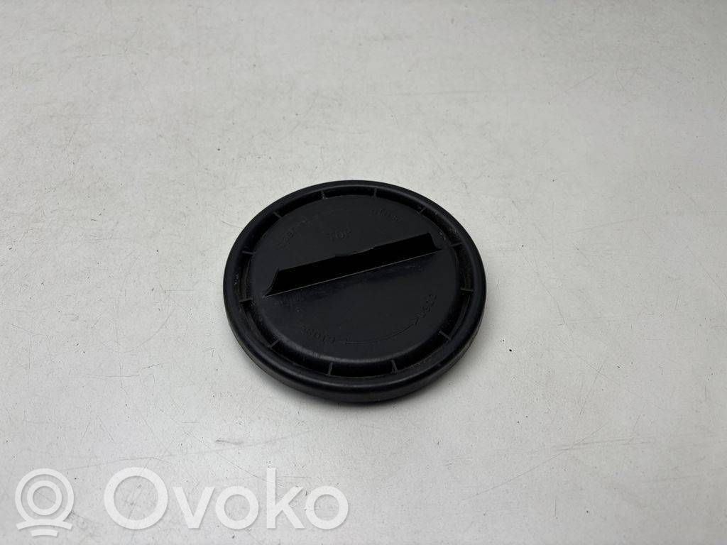 1305219121 Skoda Octavia Mk3 (5E) Headlight/headlamp dust cover, €11.00 ...