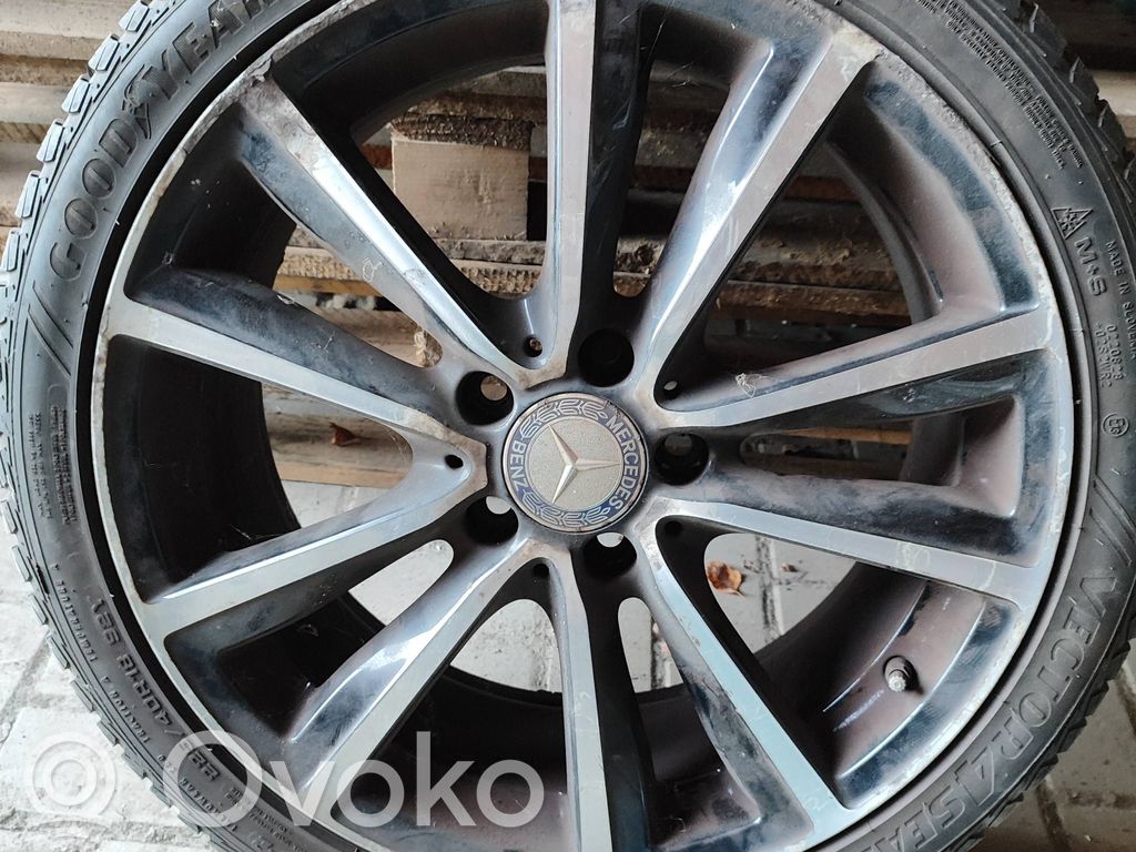 A2464010600 Mercedes-Benz CLA C117 X117 W117 R18 alloy rim, €93.88 | RRR