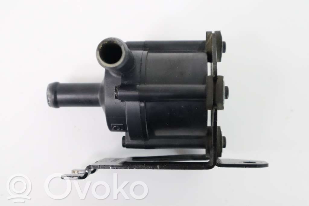 1763048 Ford Grand C-MAX Pompe à eau de liquide de refroidissement, 66 ...