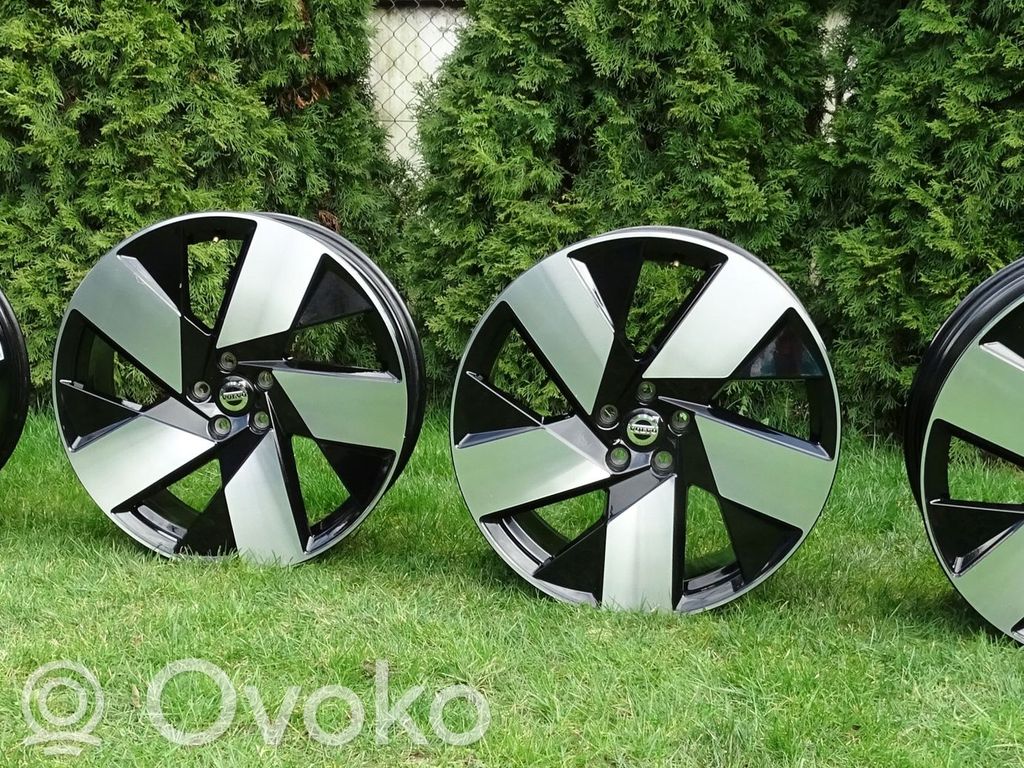 32143630 Volvo C40 Cerchione forgiato R14, 144,00 € | OVOKO