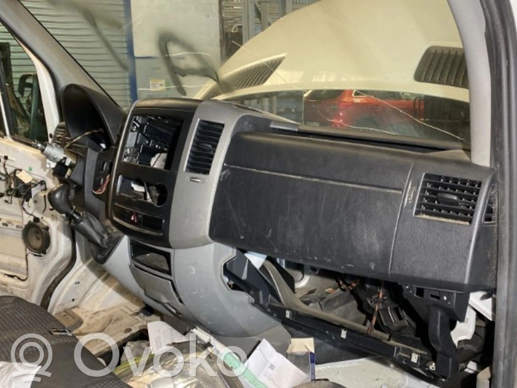 9066801380 Mercedes-Benz Sprinter W906 Dashboard, €272.72 | RRR