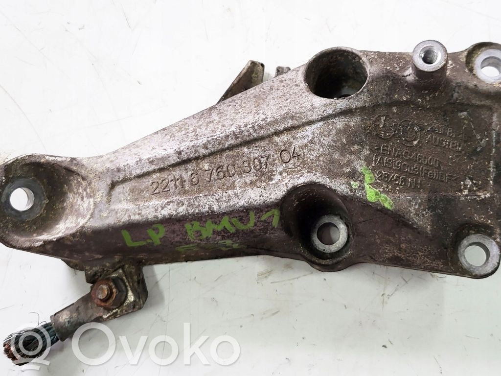 676030704 BMW 1 E81 E87 Engine mount bracket, €36.00 | RRR