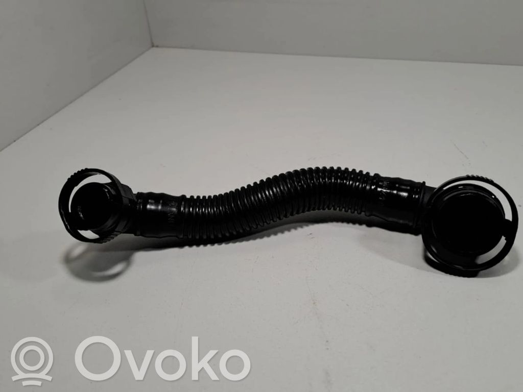059103221 Audi A4 S4 B5 8D Breather hose/pipe, €10.00 | RRR