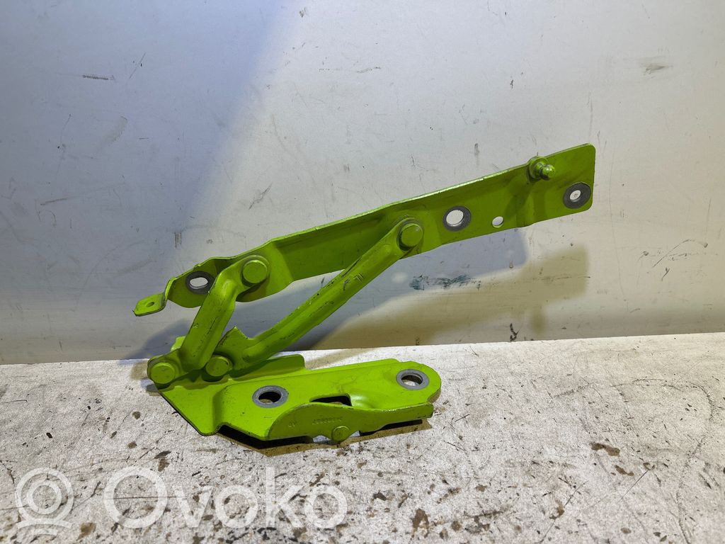 04589667 Dodge Challenger Tailgate/trunk/boot hinge, €15.00 | RRR