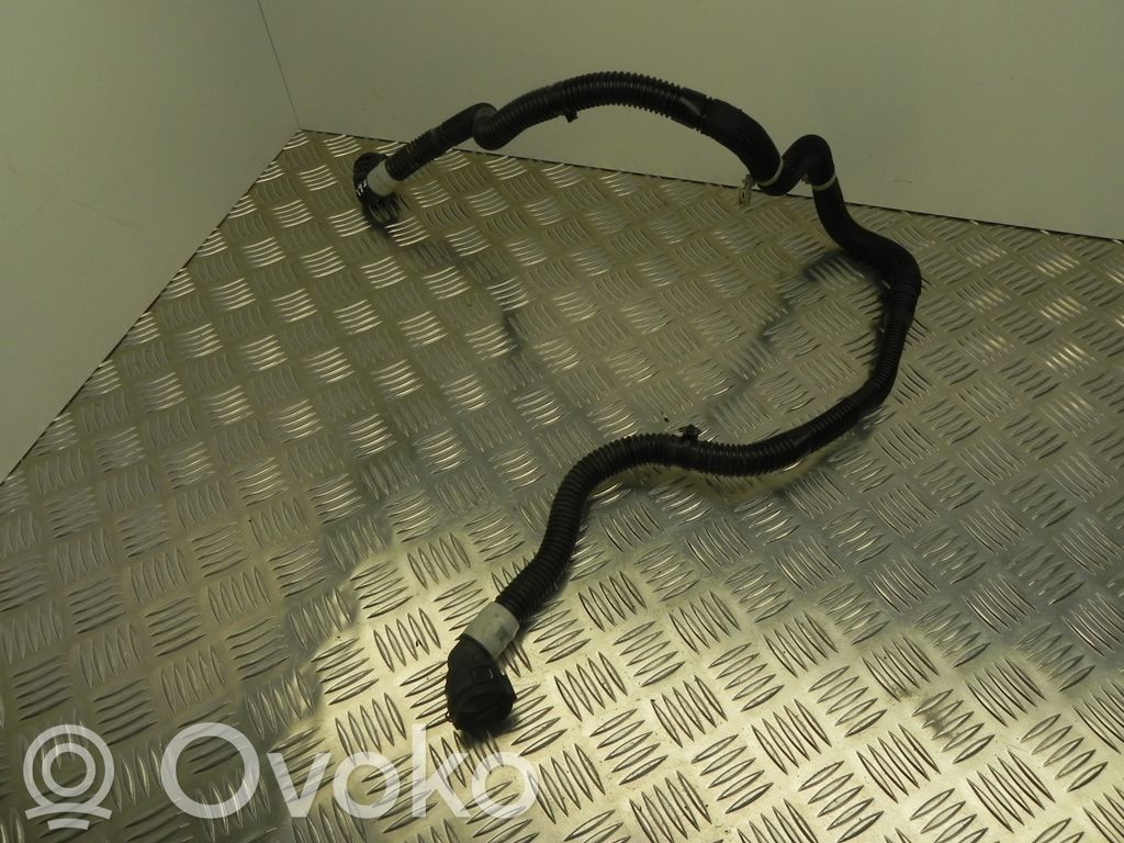 107759500E Tesla Model Y Engine coolant pipe/hose, €27.00 | RRR