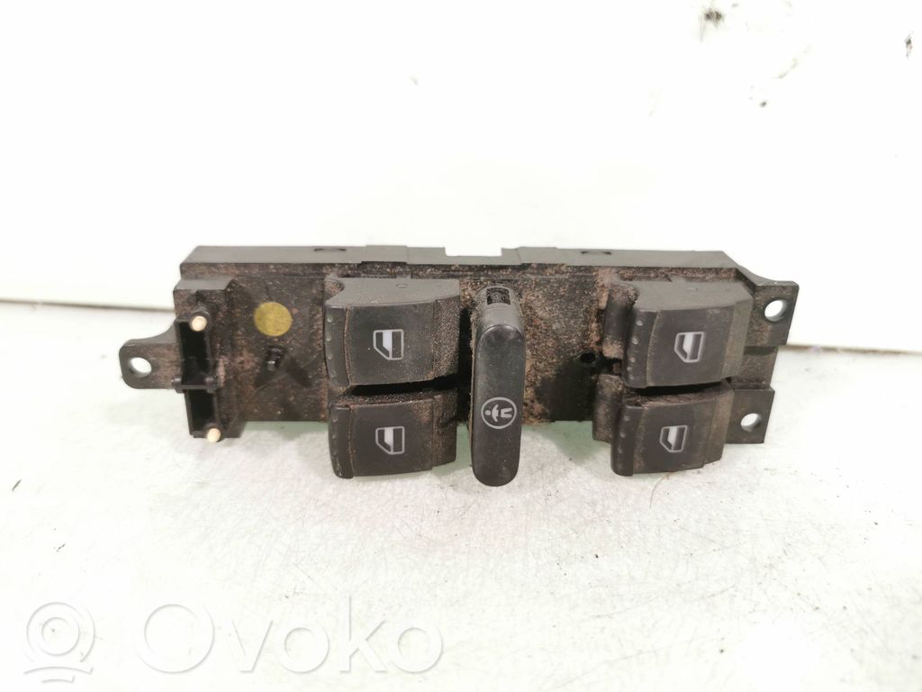 1J4959857B Volkswagen PASSAT B5.5 Electric window control switch, €32. ...