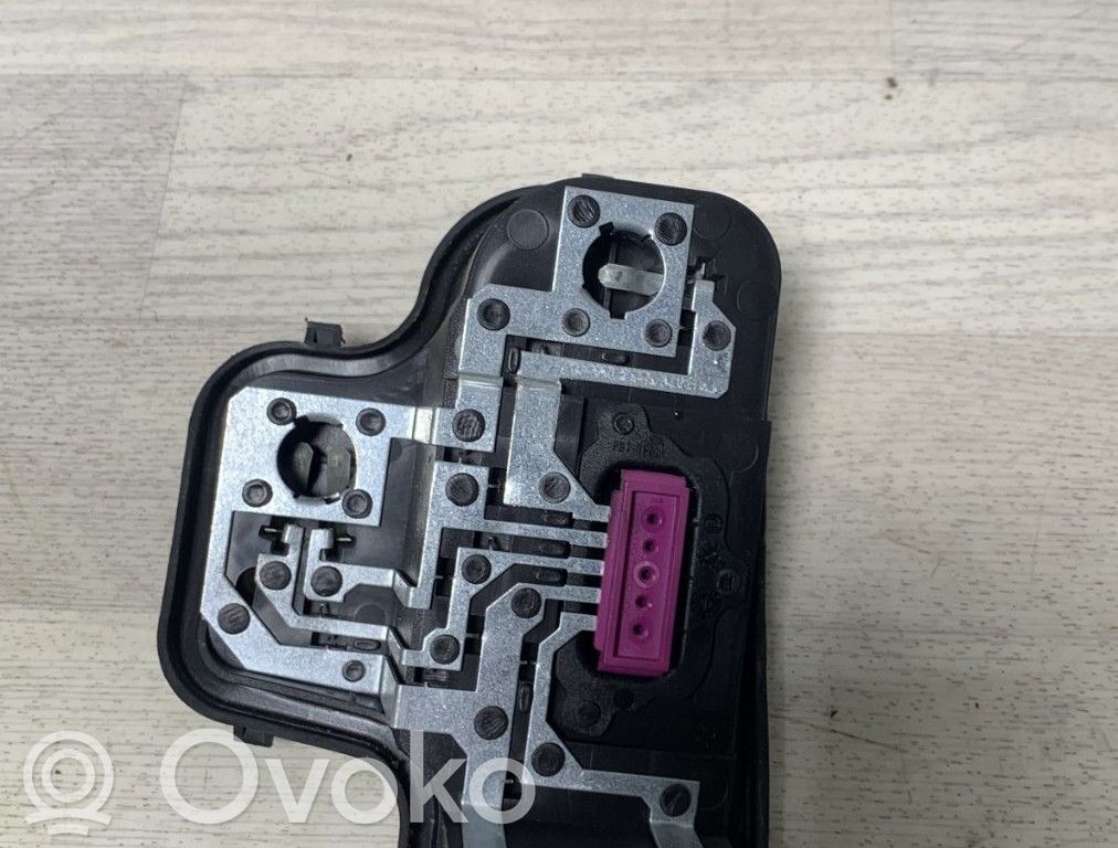 Renault Megane III Number plate light, €29.20 | RRR