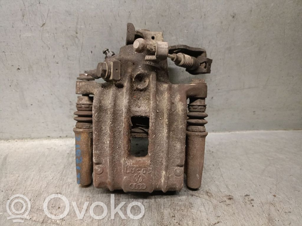 1J0615423B Skoda Octavia Mk1 (1U) Galinis suportas, 12,75 € | RRR